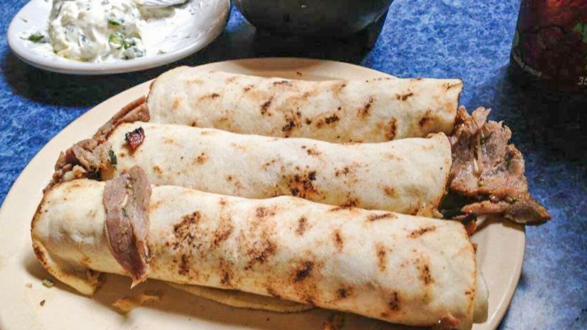El taco árabe, entre los mejores del mundo, según Tasteatlas - Ambas Manos